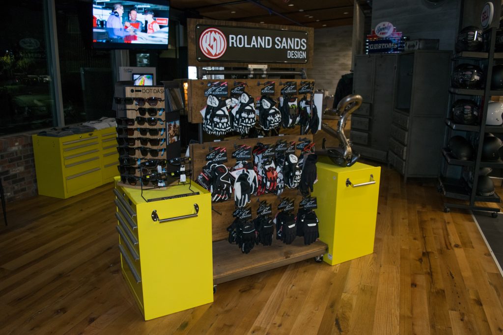 Custom Retail Displays, Signs & Wall Art In Scottsdale - Yamwood Foundry