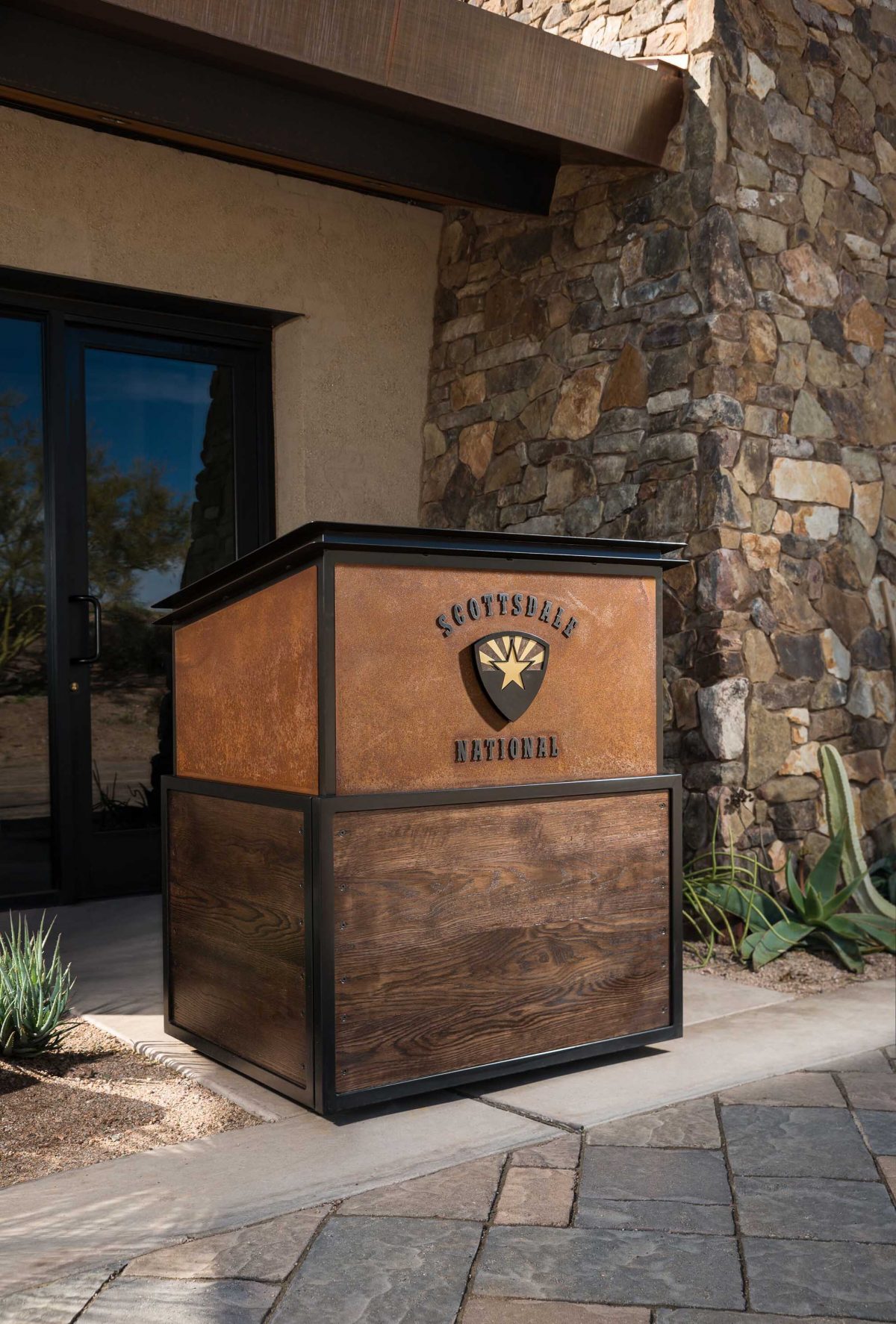 Scottsdale National Golf Club valet stand - Yamwood Foundry